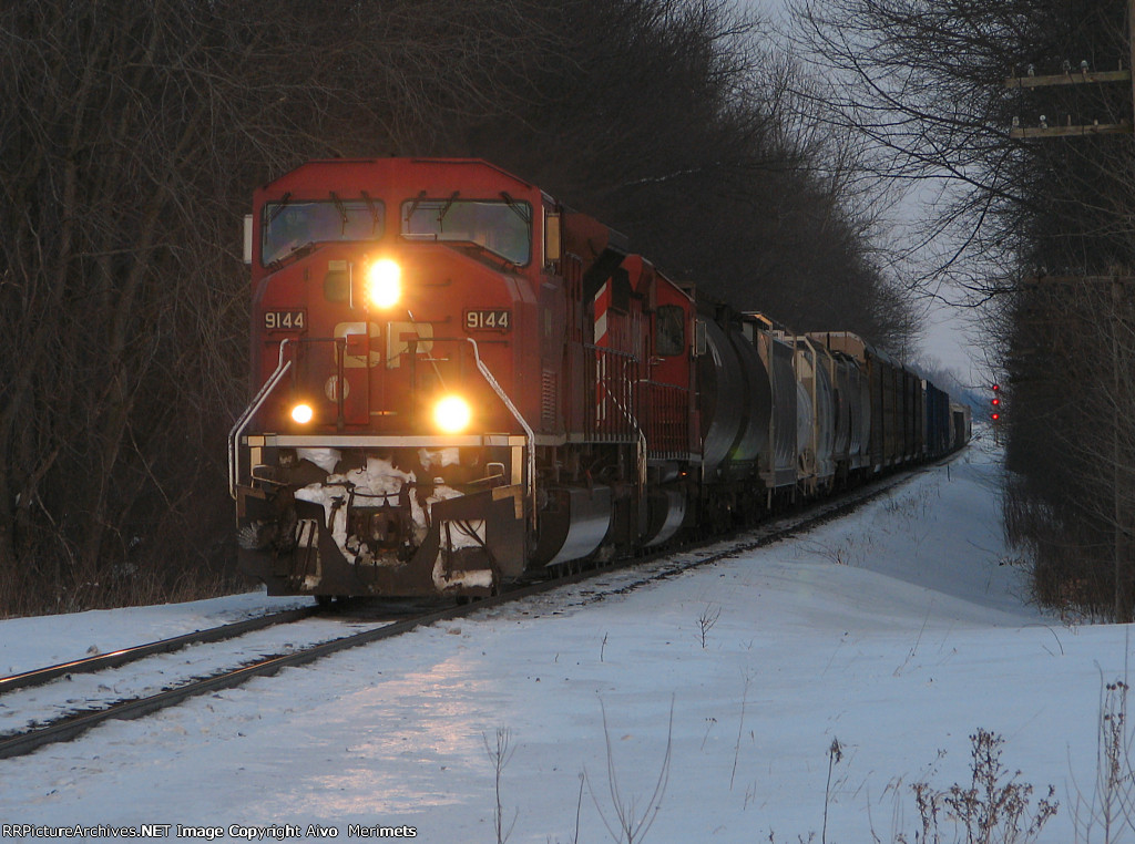 CP 441 at Mile 106 Galt Sub, a diffgrent kind of leader.